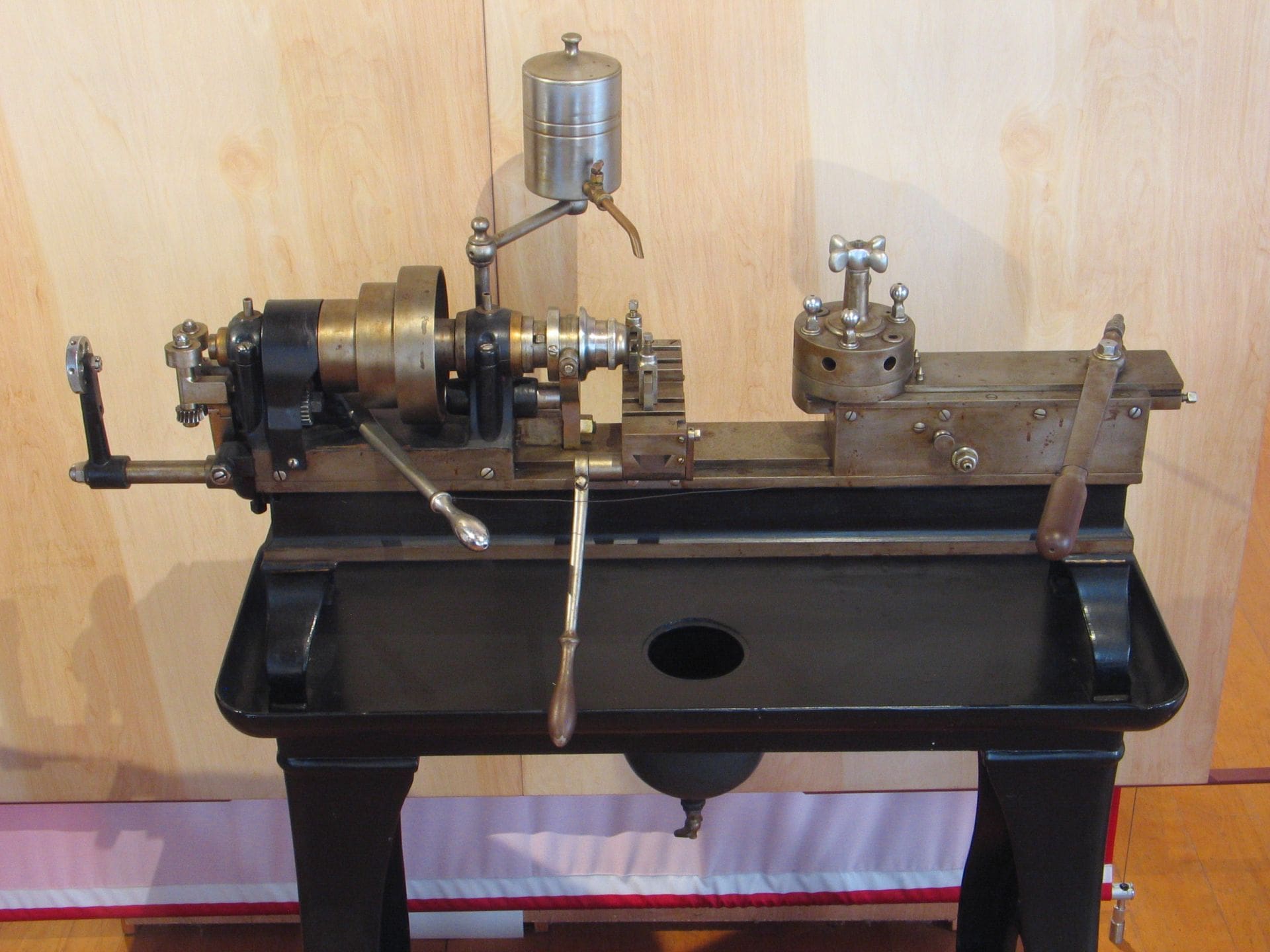 Machine of the Month: The Silent Salesman – American Precision Museum